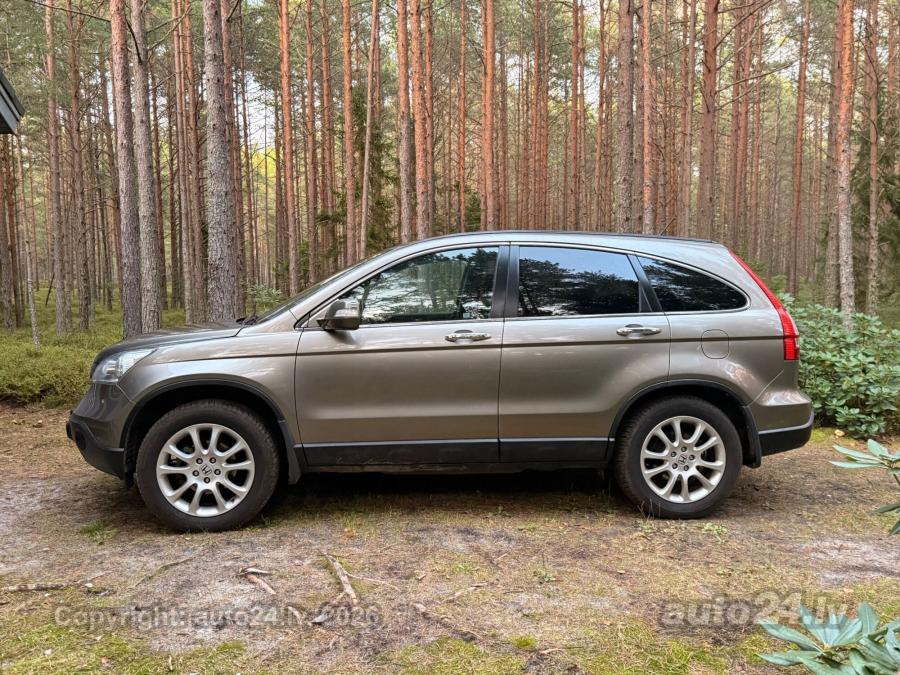 Smilšu krāsa Honda CR-V 2008 Tallina, ar dzinēja tilpumu 2.20 L un nobraukumu 276 tūkst. km par 5900 €, foto 9 vietnē AUTOMOTO.COM.LV