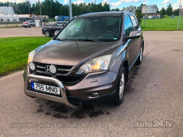 Smilšu krāsa Honda CR-V 2010 Viljandi, ar dzinēja tilpumu 2.00 L un nobraukumu 176 tūkst. km par 7900 €, foto 3 vietnē AUTOMOTO.COM.LV