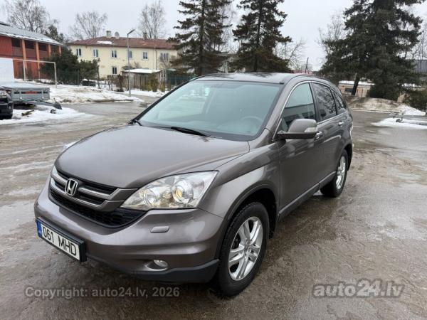 Beige Honda CR-V 2011 in Tartu, with an engine capacity of 2.00 L and mileage of 230 thousand km for 5950 €, photo 5 on AUTOMOTO.COM.LV