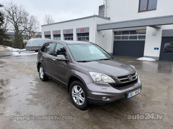 Beige Honda CR-V 2011 in Tartu, with an engine capacity of 2.00 L and mileage of 230 thousand km for 5950 €, photo 7 on AUTOMOTO.COM.LV