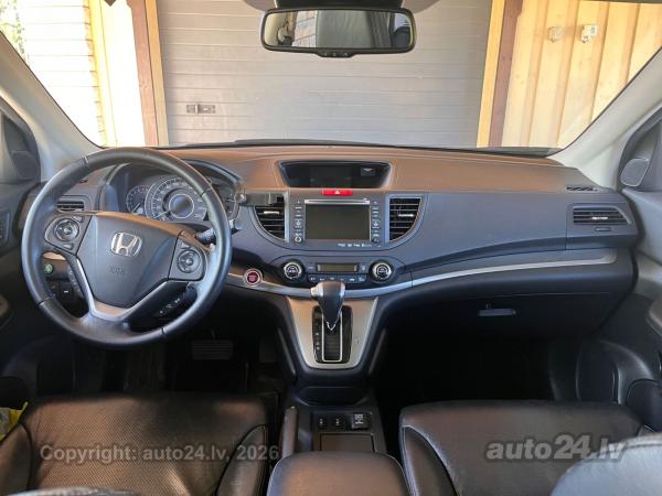 Smilšu krāsa Honda CR-V 2014 Tallina, ar dzinēja tilpumu 2.00 L un nobraukumu 234 tūkst. km par 9990 €, foto 7 vietnē AUTOMOTO.COM.LV