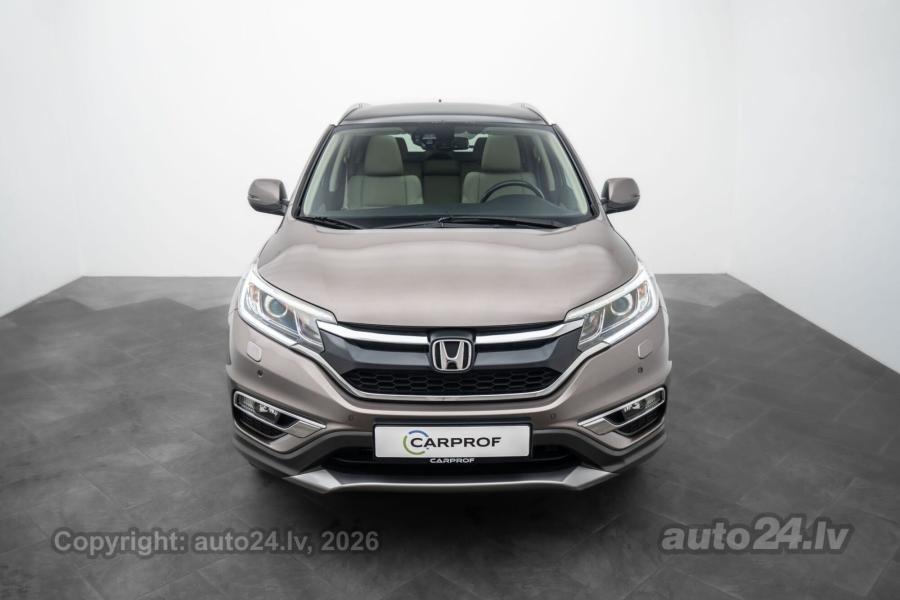 Smilšu krāsa Honda CR-V 2015 Tallina, ar dzinēja tilpumu 2.00 L un nobraukumu 171 tūkst. km par 14899 €, foto 3 vietnē AUTOMOTO.COM.LV