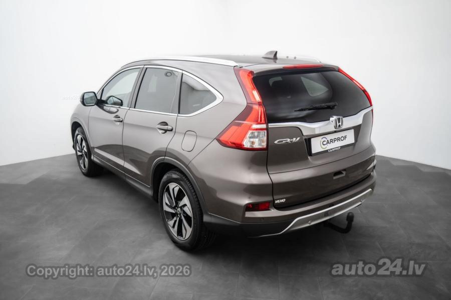 Smilšu krāsa Honda CR-V 2015 Tallina, ar dzinēja tilpumu 2.00 L un nobraukumu 171 tūkst. km par 14899 €, foto 8 vietnē AUTOMOTO.COM.LV