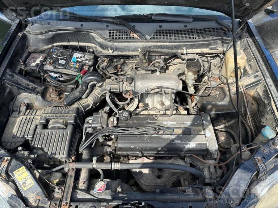 Black Honda CR-V 1998 in Gulbene, with an engine capacity of 2.00 L and mileage of 228 thousand km for 650 €, photo 8 on AUTOMOTO.COM.LV