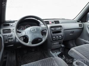 Black Honda CR-V 1999 in Riga, with an engine capacity of 2.00 L and mileage of 306 thousand km for 1350 €, photo 10 on AUTOMOTO.COM.LV