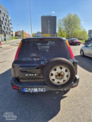 Melns Honda CR-V 2000 Viļņa, ar dzinēja tilpumu 2.00 L un nobraukumu 506 tūkst. km par 900 €, foto 9 vietnē AUTOMOTO.COM.LV