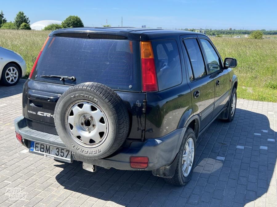 Черный Хонда СРВ 2000 в Клайпеда, объемом двигателя 2.20 л и пробегом 219 тыс. км за 1000 €, фото 5 на AUTOMOTO.COM.LV