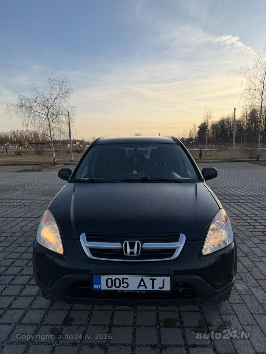 Black Honda CR-V 2002 in Tallinn, with an engine capacity of 2.00 L and mileage of 240 thousand km for 2500 €, photo 1 on AUTOMOTO.COM.LV