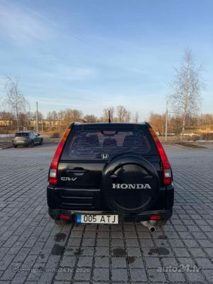 Black Honda CR-V 2002 in Tallinn, with an engine capacity of 2.00 L and mileage of 240 thousand km for 2500 €, photo 2 on AUTOMOTO.COM.LV