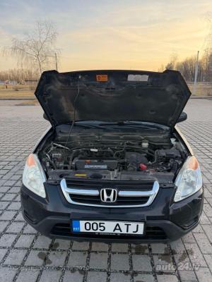 Black Honda CR-V 2002 in Tallinn, with an engine capacity of 2.00 L and mileage of 240 thousand km for 2500 €, photo 5 on AUTOMOTO.COM.LV