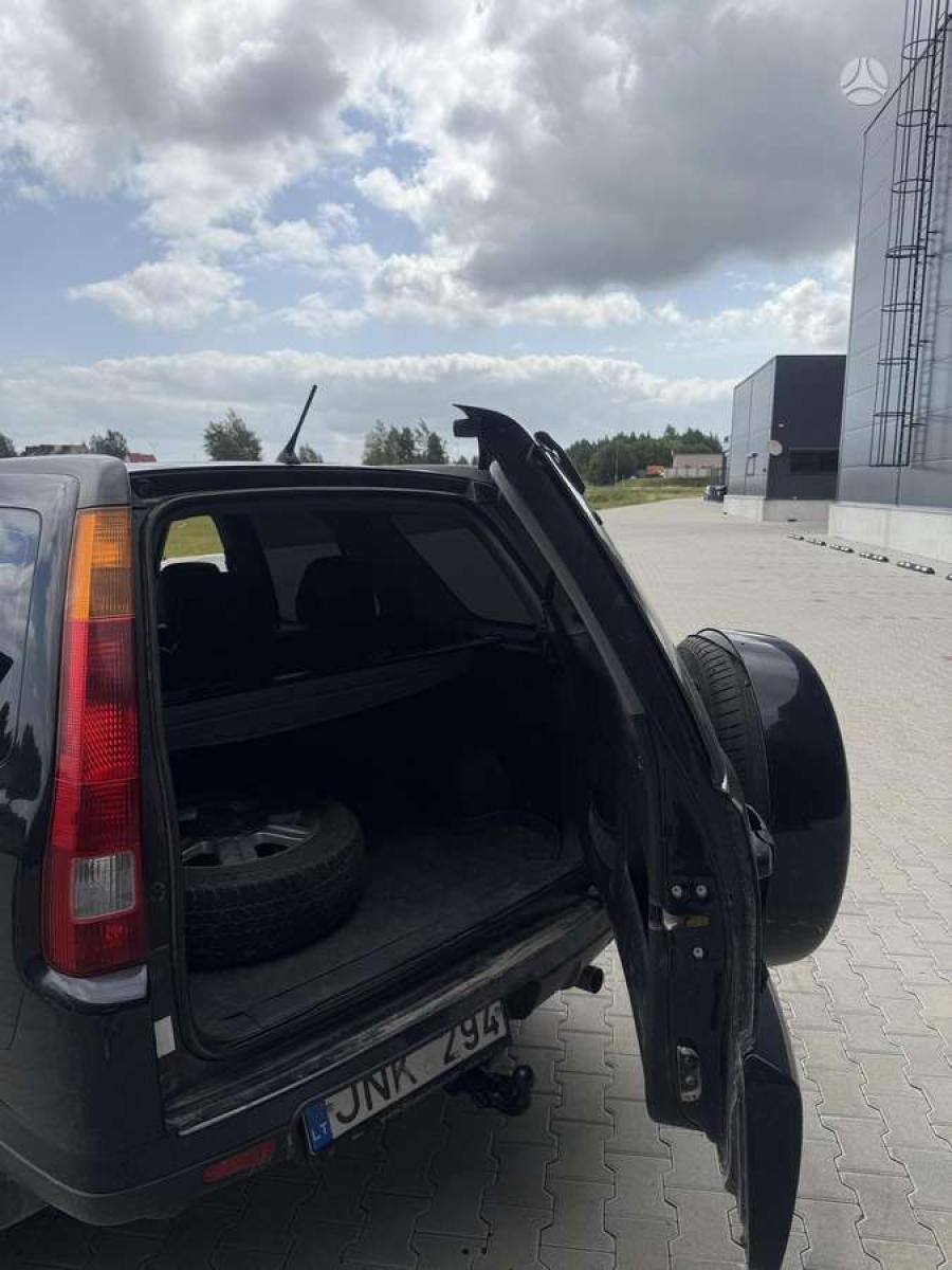 Melns Honda CR-V 2003 Šauļi, ar dzinēja tilpumu 2.00 L un nobraukumu 400 tūkst. km par 1950 €, foto 6 vietnē AUTOMOTO.COM.LV