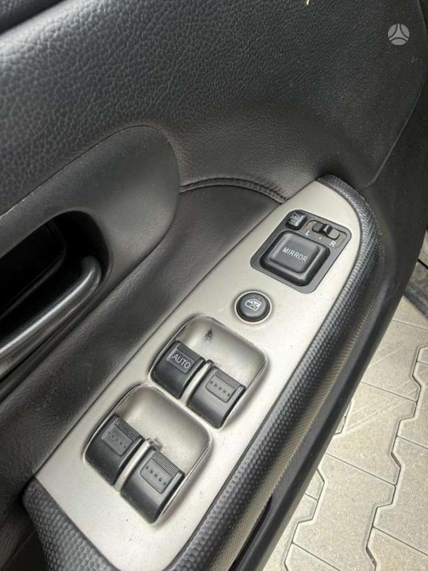 Melns Honda CR-V 2003 Šauļi, ar dzinēja tilpumu 2.00 L un nobraukumu 400 tūkst. km par 1950 €, foto 10 vietnē AUTOMOTO.COM.LV