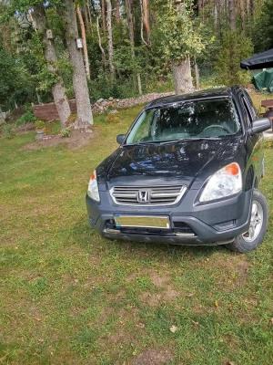Black Honda CR-V 2003 in Jurbarkas, with an engine capacity of 2.00 L and mileage of 323 thousand km for 1500 €, photo  on AUTOMOTO.COM.LV