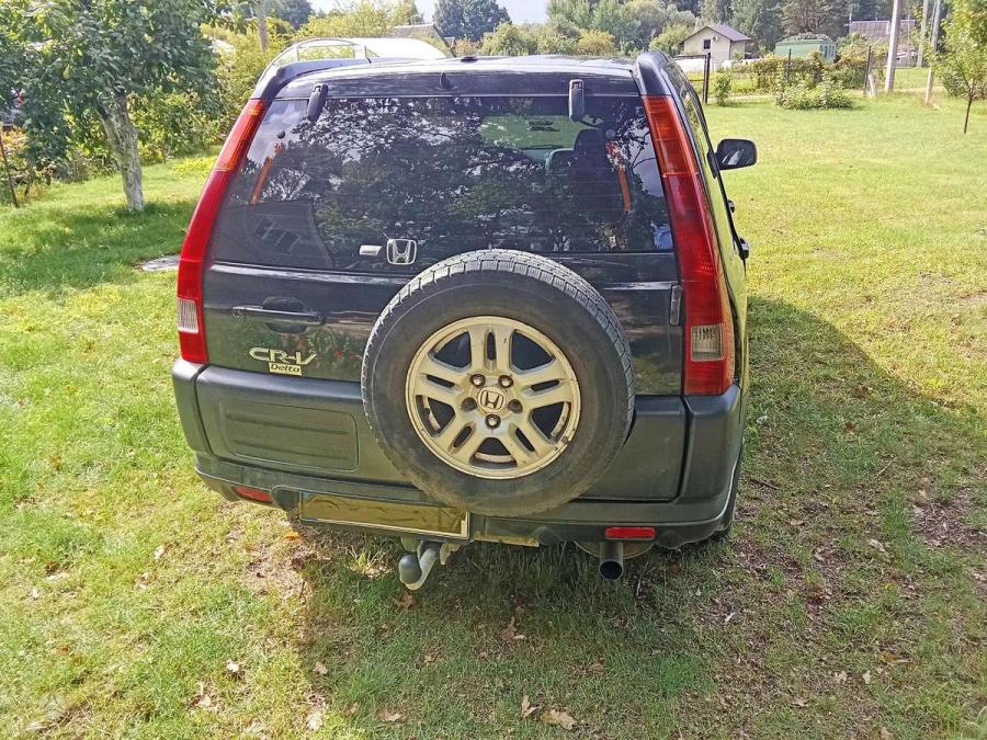 Black Honda CR-V 2003 in Jurbarkas, with an engine capacity of 2.00 L and mileage of 323 thousand km for 1500 €, photo 3 on AUTOMOTO.COM.LV