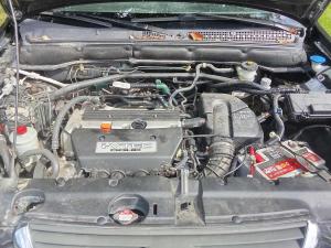 Black Honda CR-V 2003 in Jurbarkas, with an engine capacity of 2.00 L and mileage of 323 thousand km for 1500 €, photo 6 on AUTOMOTO.COM.LV