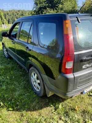 Melns Honda CR-V 2003 Dobele, ar dzinēja tilpumu 2.00 L un nobraukumu 327 tūkst. km par 550 €, foto 4 vietnē AUTOMOTO.COM.LV