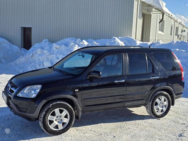 Melns Honda CR-V 2004 Šauļi, ar dzinēja tilpumu 2.00 L un nobraukumu 239 tūkst. km par 3500 €, foto 3 vietnē AUTOMOTO.COM.LV