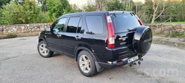 Melns Honda CR-V 2005 Talsi, ar dzinēja tilpumu 2.00 L un nobraukumu 249 tūkst. km par 2300 €, foto 6 vietnē AUTOMOTO.COM.LV