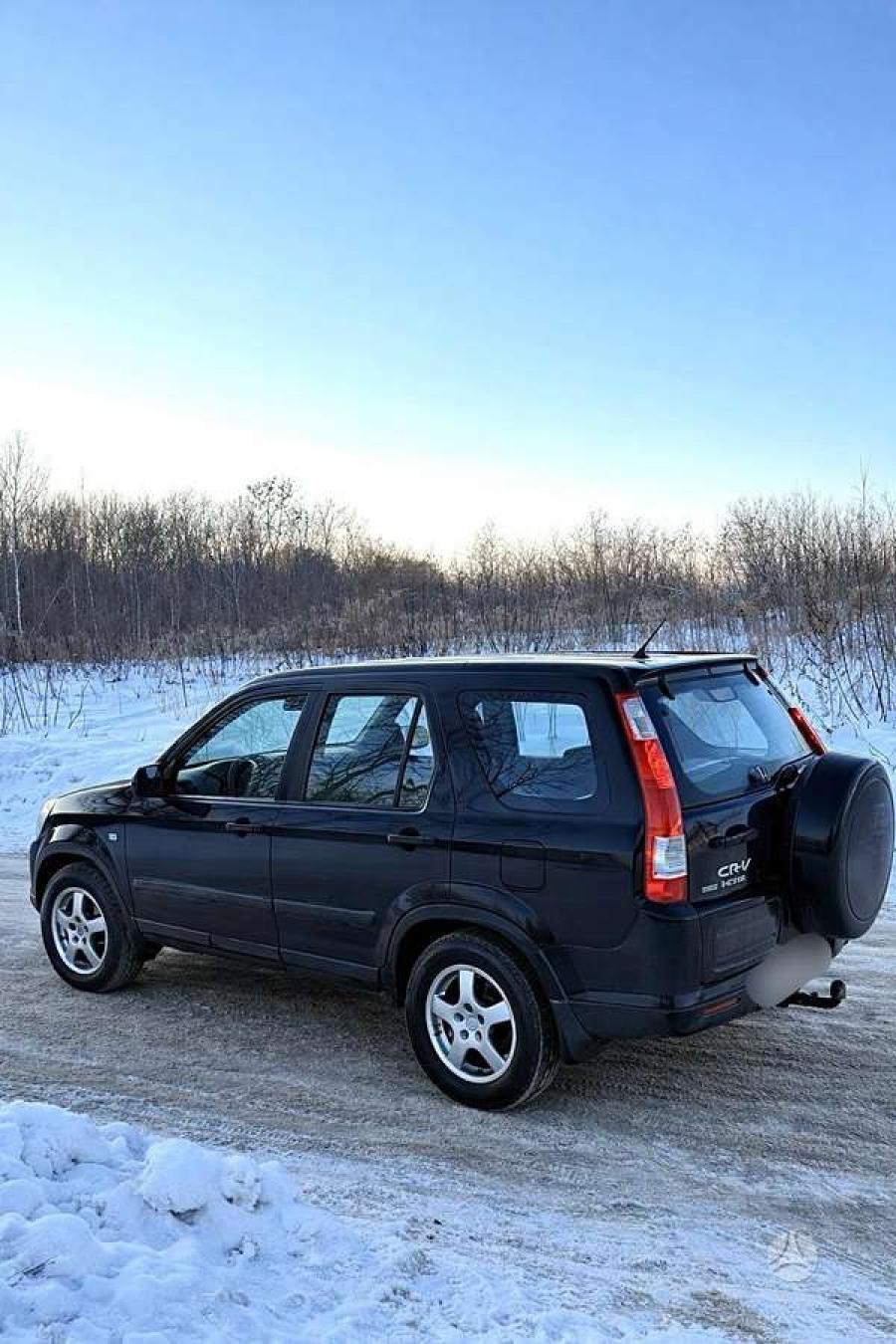 Black Honda CR-V 2005 in Vilnius, with an engine capacity of 2.20 L and mileage of 341 thousand km for 3000 €, photo 4 on AUTOMOTO.COM.LV