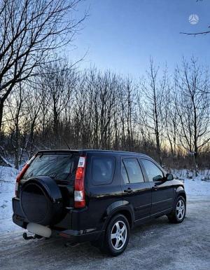 Black Honda CR-V 2005 in Vilnius, with an engine capacity of 2.20 L and mileage of 341 thousand km for 3000 €, photo 5 on AUTOMOTO.COM.LV