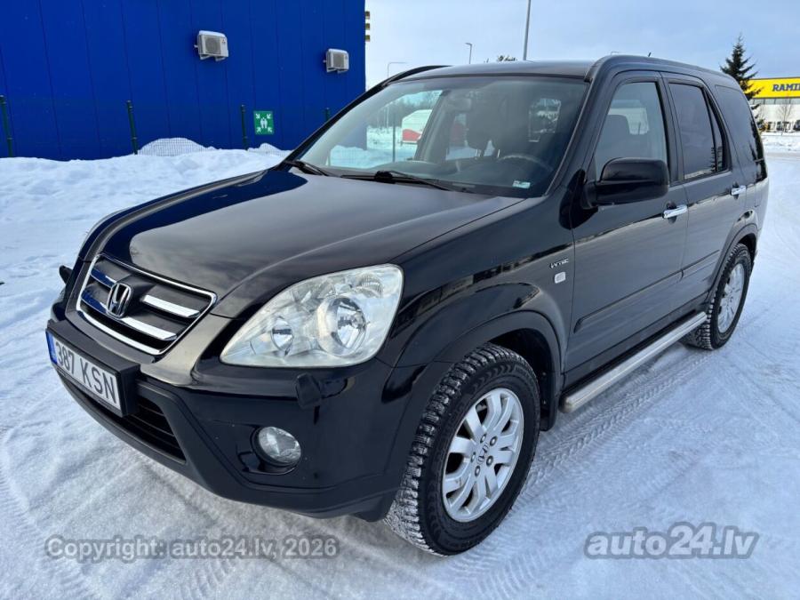 Melns Honda CR-V 2005 Paide, ar dzinēja tilpumu 2.00 L un nobraukumu 211 tūkst. km par 3790 €, foto 1 vietnē AUTOMOTO.COM.LV