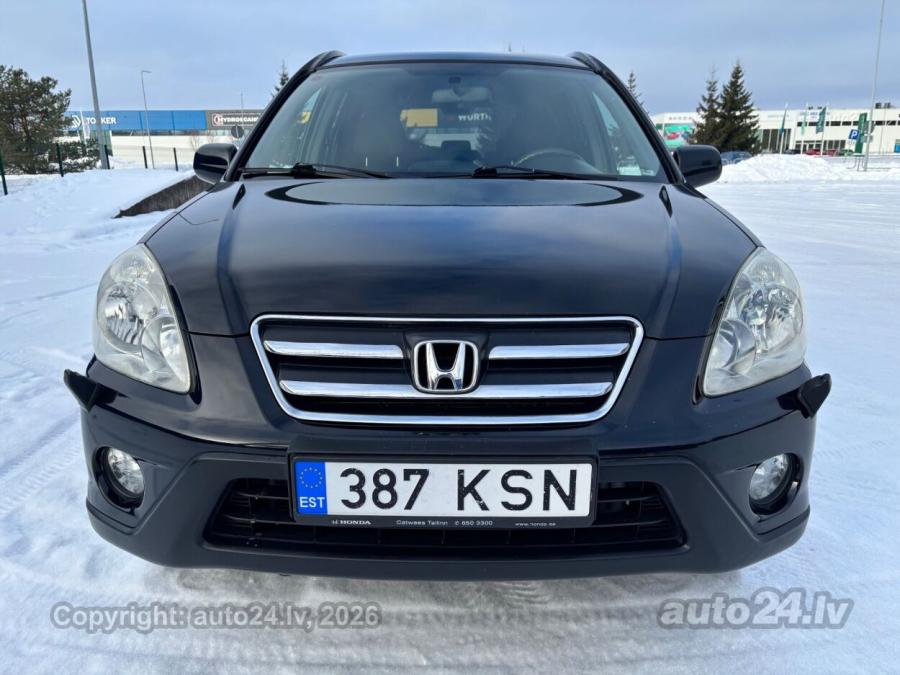 Melns Honda CR-V 2005 Paide, ar dzinēja tilpumu 2.00 L un nobraukumu 211 tūkst. km par 3790 €, foto 2 vietnē AUTOMOTO.COM.LV