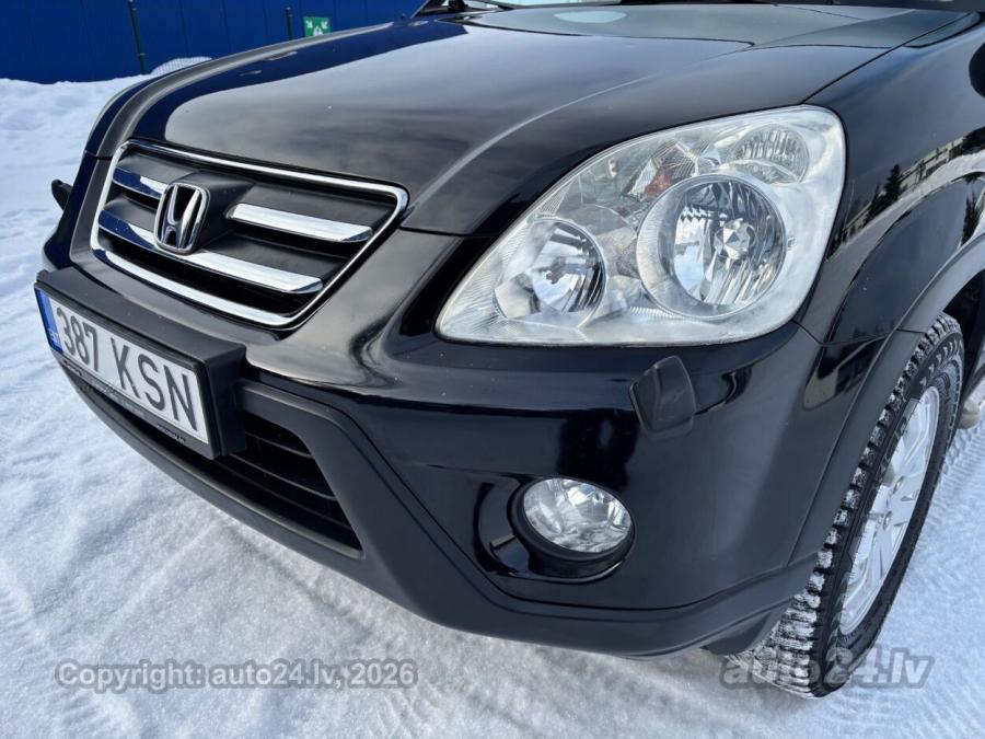 Melns Honda CR-V 2005 Paide, ar dzinēja tilpumu 2.00 L un nobraukumu 211 tūkst. km par 3790 €, foto 7 vietnē AUTOMOTO.COM.LV