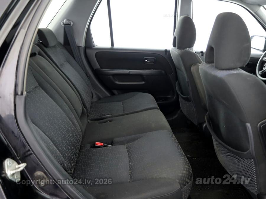 Melns Honda CR-V 2005 Tallina, ar dzinēja tilpumu 2.00 L un nobraukumu 313 tūkst. km par 999 €, foto 7 vietnē AUTOMOTO.COM.LV