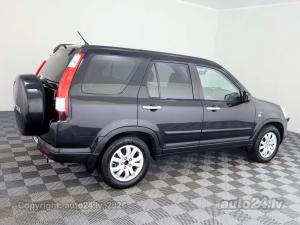 Черный Хонда СРВ 2005 в Таллин, объемом двигателя 2.00 л и пробегом 315 тыс. км за 1999 €, фото 4 на AUTOMOTO.COM.LV