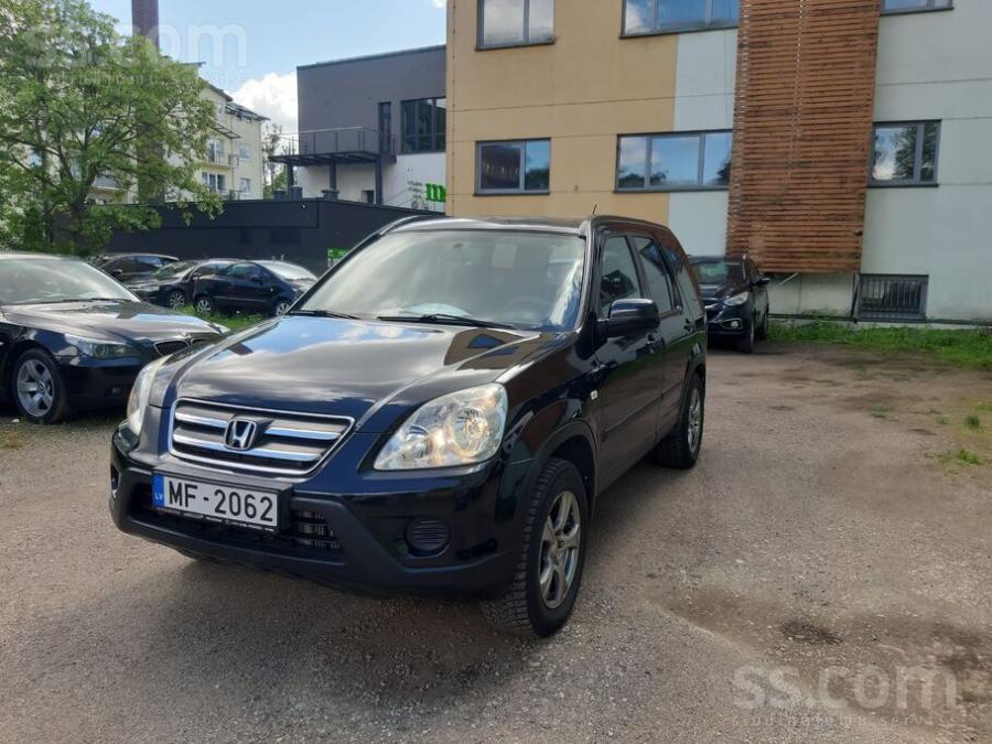 Melns Honda CR-V 2005 Daugavpils, ar dzinēja tilpumu 2.20 L un nobraukumu 0 tūkst. km par 3650 €, foto 1 vietnē AUTOMOTO.COM.LV