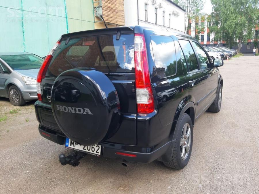 Melns Honda CR-V 2005 Daugavpils, ar dzinēja tilpumu 2.20 L un nobraukumu 0 tūkst. km par 3650 €, foto 7 vietnē AUTOMOTO.COM.LV