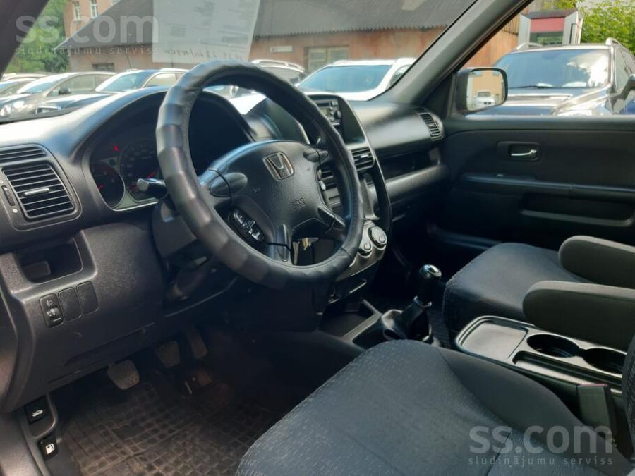 Melns Honda CR-V 2005 Daugavpils, ar dzinēja tilpumu 2.20 L un nobraukumu 0 tūkst. km par 3650 €, foto 13 vietnē AUTOMOTO.COM.LV