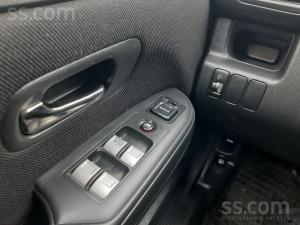 Melns Honda CR-V 2005 Daugavpils, ar dzinēja tilpumu 2.20 L un nobraukumu 0 tūkst. km par 3650 €, foto 14 vietnē AUTOMOTO.COM.LV