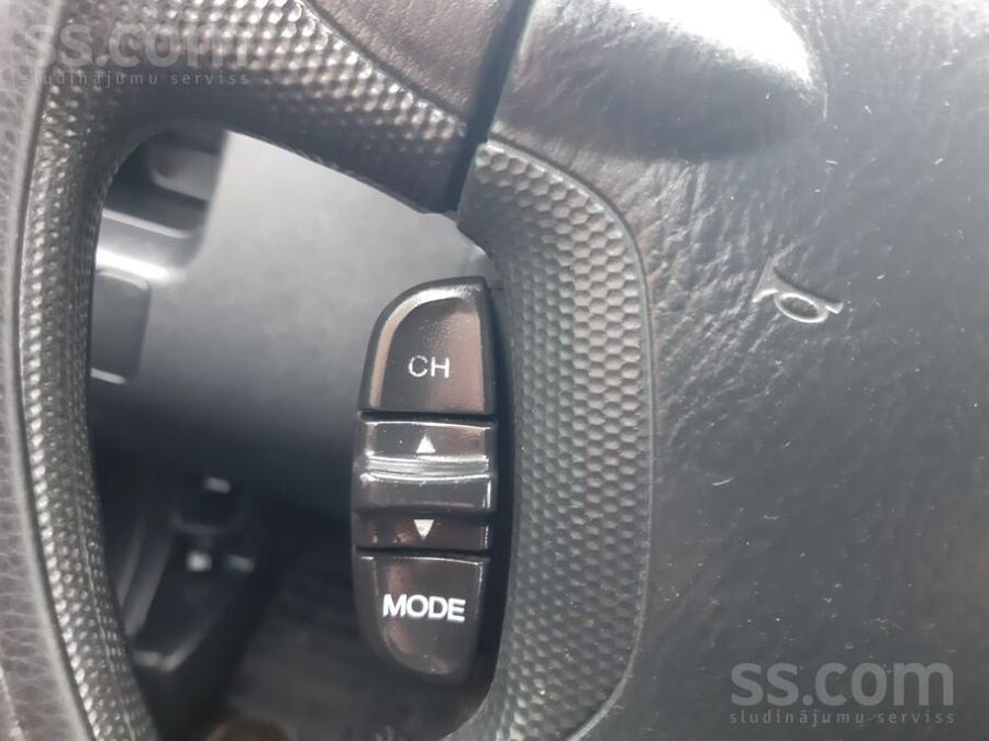 Melns Honda CR-V 2005 Daugavpils, ar dzinēja tilpumu 2.20 L un nobraukumu 0 tūkst. km par 3650 €, foto 16 vietnē AUTOMOTO.COM.LV