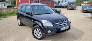 Black Honda CR-V 2005 in Riga, with an engine capacity of 2.00 L and mileage of 308 thousand km for 2990 €, photo 3 on AUTOMOTO.COM.LV