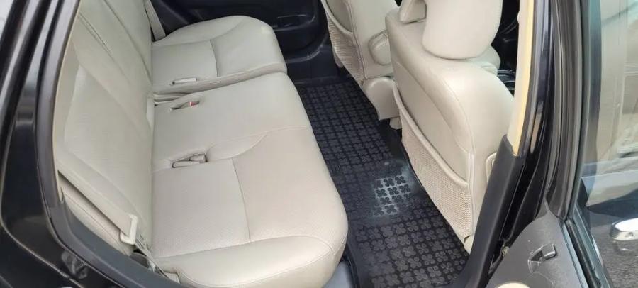 Black Honda CR-V 2005 in Riga, with an engine capacity of 2.00 L and mileage of 308 thousand km for 2990 €, photo 20 on AUTOMOTO.COM.LV