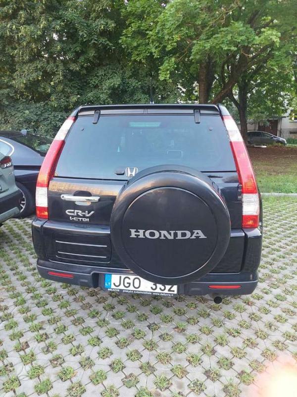 Melns Honda CR-V 2005 Viļņa, ar dzinēja tilpumu 2.20 L un nobraukumu 365 tūkst. km par 2650 €, foto 3 vietnē AUTOMOTO.COM.LV