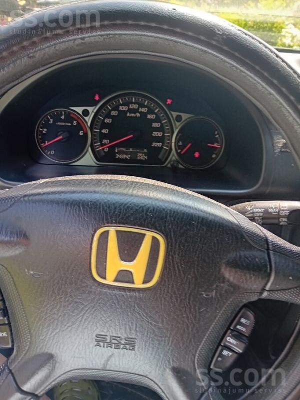 Melns Honda CR-V 2005 Valka, ar dzinēja tilpumu 2.00 L un nobraukumu 347 tūkst. km par 2700 €, foto 4 vietnē AUTOMOTO.COM.LV