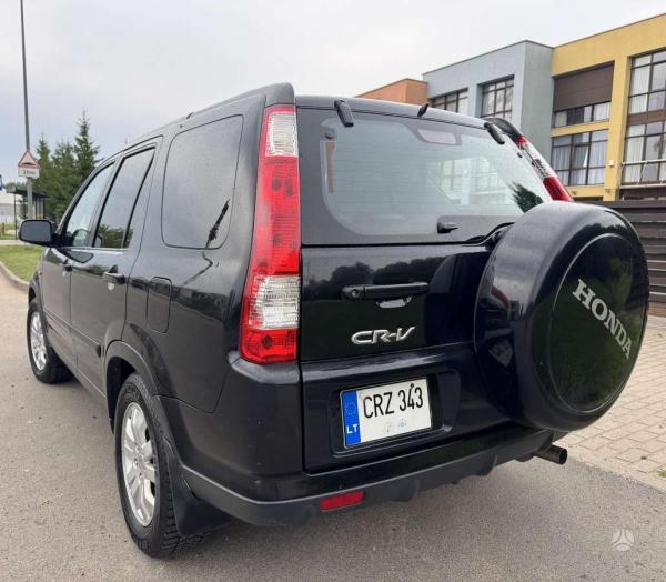 Melns Honda CR-V 2005 Viļņa, ar dzinēja tilpumu 2.40 L un nobraukumu 246 tūkst. km par 1750 €, foto 10 vietnē AUTOMOTO.COM.LV