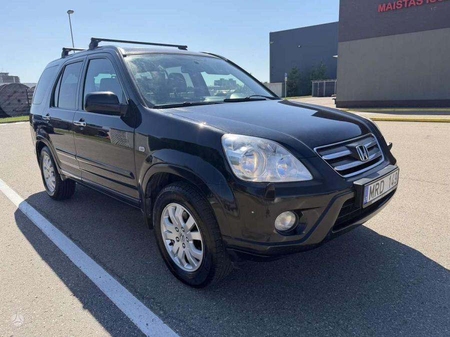 Melns Honda CR-V 2005 Kauņa, ar dzinēja tilpumu 2.20 L un nobraukumu 257 tūkst. km par 2700 €, foto 3 vietnē AUTOMOTO.COM.LV
