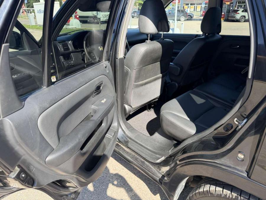 Melns Honda CR-V 2005 Kauņa, ar dzinēja tilpumu 2.20 L un nobraukumu 257 tūkst. km par 2700 €, foto 11 vietnē AUTOMOTO.COM.LV