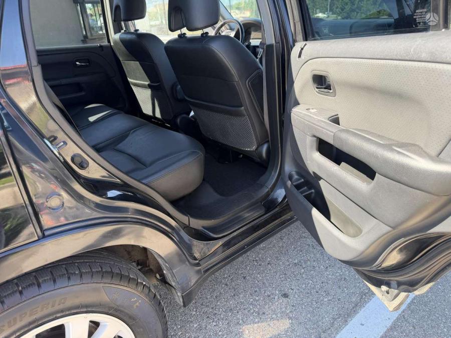 Melns Honda CR-V 2005 Kauņa, ar dzinēja tilpumu 2.20 L un nobraukumu 257 tūkst. km par 2700 €, foto 14 vietnē AUTOMOTO.COM.LV