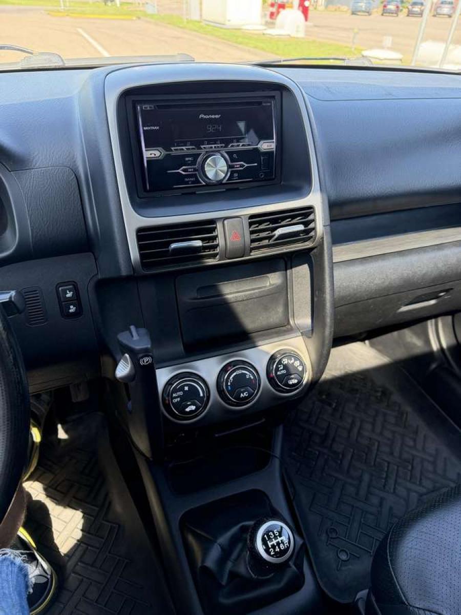Melns Honda CR-V 2005 Kauņa, ar dzinēja tilpumu 2.20 L un nobraukumu 257 tūkst. km par 2700 €, foto 28 vietnē AUTOMOTO.COM.LV