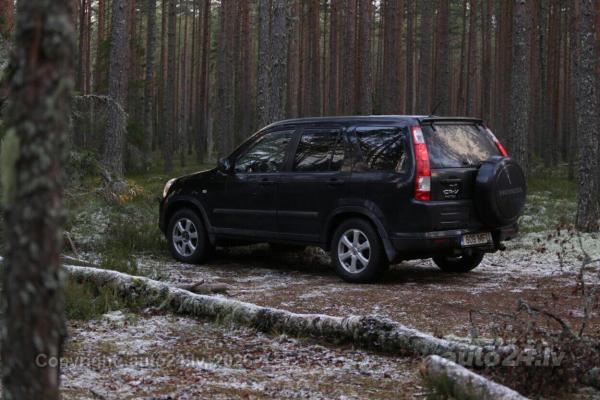 Черный Хонда СРВ 2006 в Таллин, объемом двигателя 2.20 л и пробегом 303 тыс. км за 3000 €, фото 2 на AUTOMOTO.COM.LV