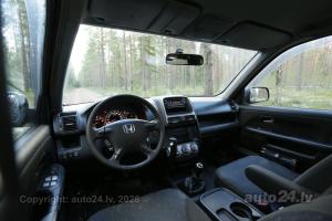 Melns Honda CR-V 2006 Tallina, ar dzinēja tilpumu 2.20 L un nobraukumu 303 tūkst. km par 3000 €, foto 8 vietnē AUTOMOTO.COM.LV