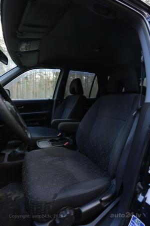 Melns Honda CR-V 2006 Tallina, ar dzinēja tilpumu 2.20 L un nobraukumu 303 tūkst. km par 3000 €, foto 9 vietnē AUTOMOTO.COM.LV