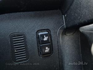 Black Honda CR-V 2006 in Tallinn, with an engine capacity of 2.20 L and mileage of 299 thousand km for 2499 €, photo 15 on AUTOMOTO.COM.LV