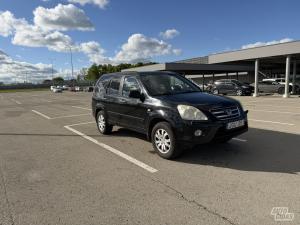 Melns Honda CR-V 2006 Šauļi, ar dzinēja tilpumu 2.20 L un nobraukumu 278 tūkst. km par 2500 €, foto 3 vietnē AUTOMOTO.COM.LV