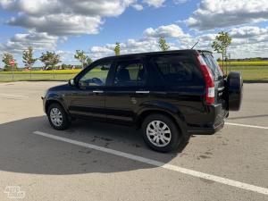 Melns Honda CR-V 2006 Šauļi, ar dzinēja tilpumu 2.20 L un nobraukumu 278 tūkst. km par 2500 €, foto 4 vietnē AUTOMOTO.COM.LV