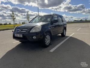 Melns Honda CR-V 2006 Šauļi, ar dzinēja tilpumu 2.20 L un nobraukumu 278 tūkst. km par 2500 €, foto 6 vietnē AUTOMOTO.COM.LV